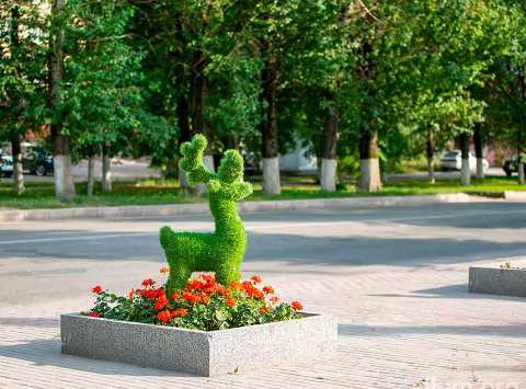 Фигуры из искусственной травы для Детских площадок и Города "Олень в ...